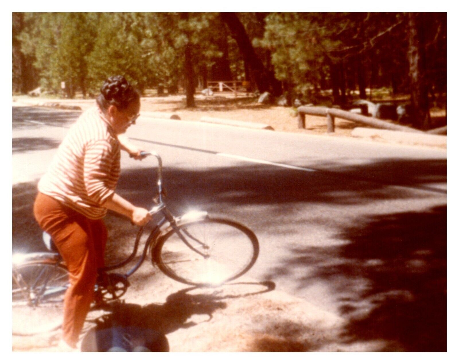 1970s Women Falling Off Bike Vintage Photo – techrewinds