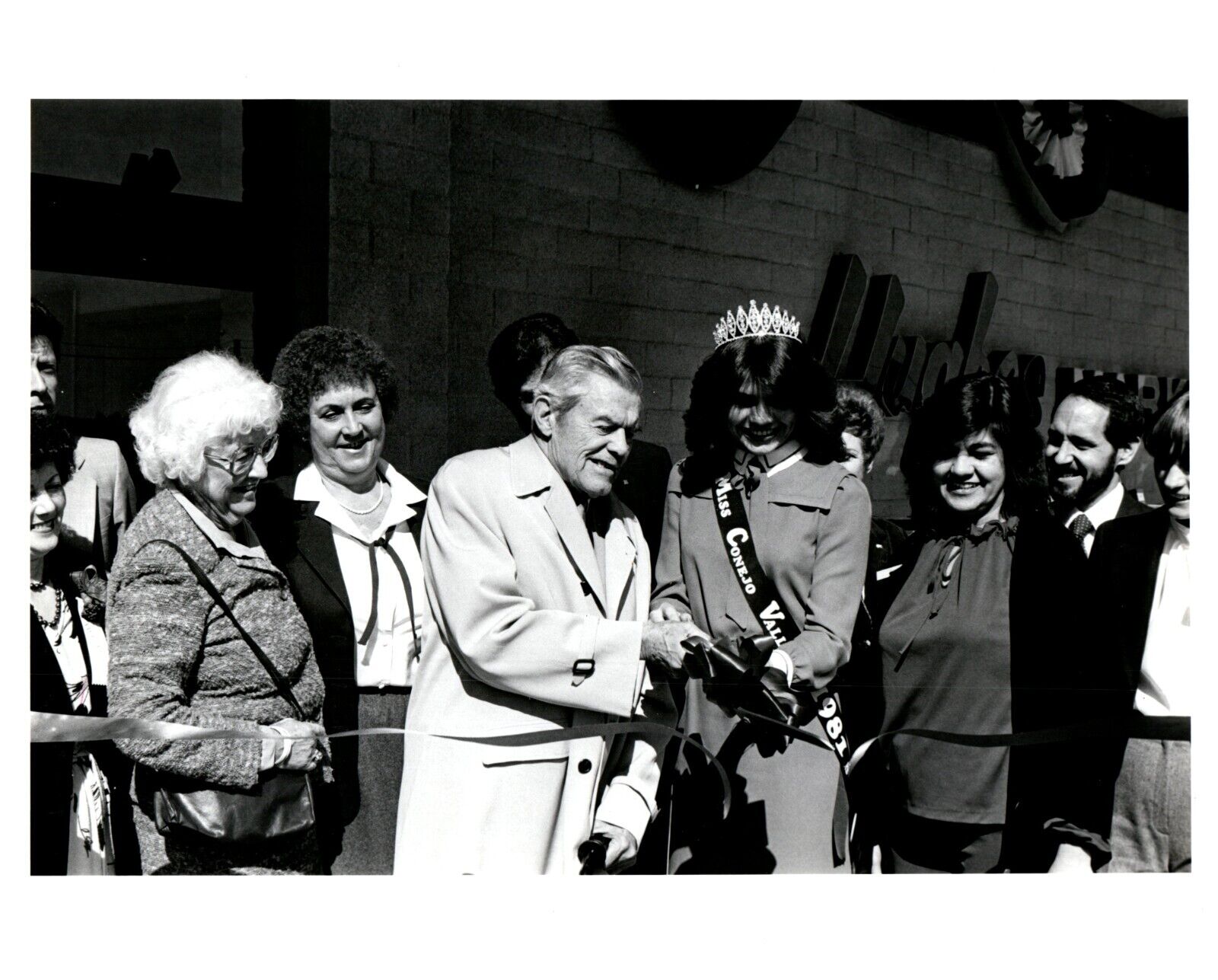 1970 Hughes Market Grand Opening Miss Conejo Valley Vintage photo 8x10 ...