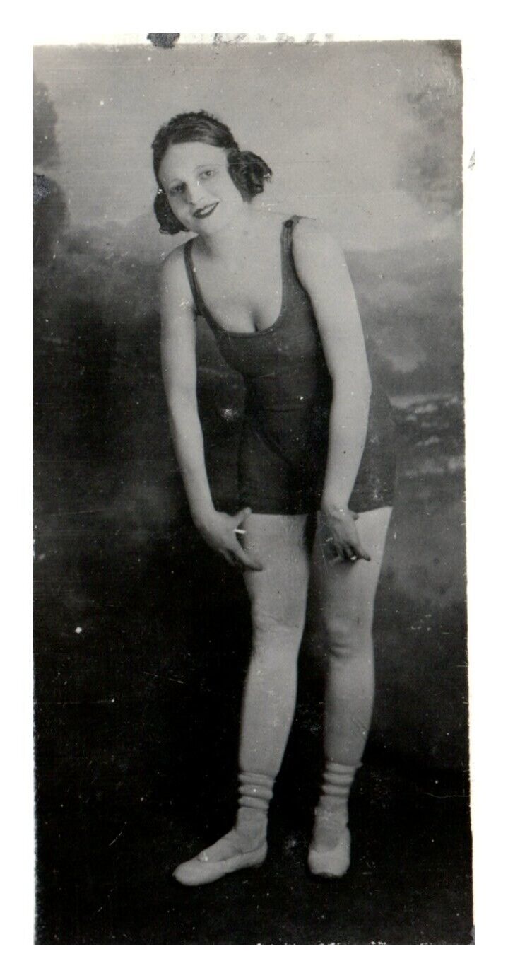 1920s Flapper Girl in Swimsuit Posing Vintage Photo – techrewinds