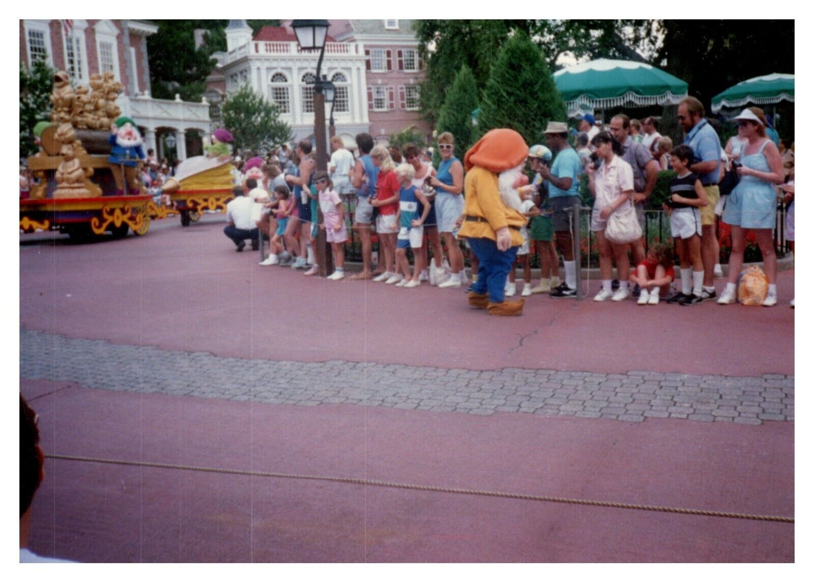 1980s Disneyland Main Street Vintage Photo – techrewinds