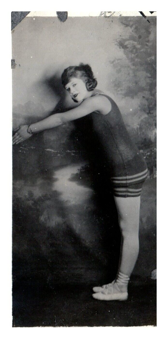 1920s Flapper Girl in Swimsuit Posing ODD Vintage Photo – techrewinds