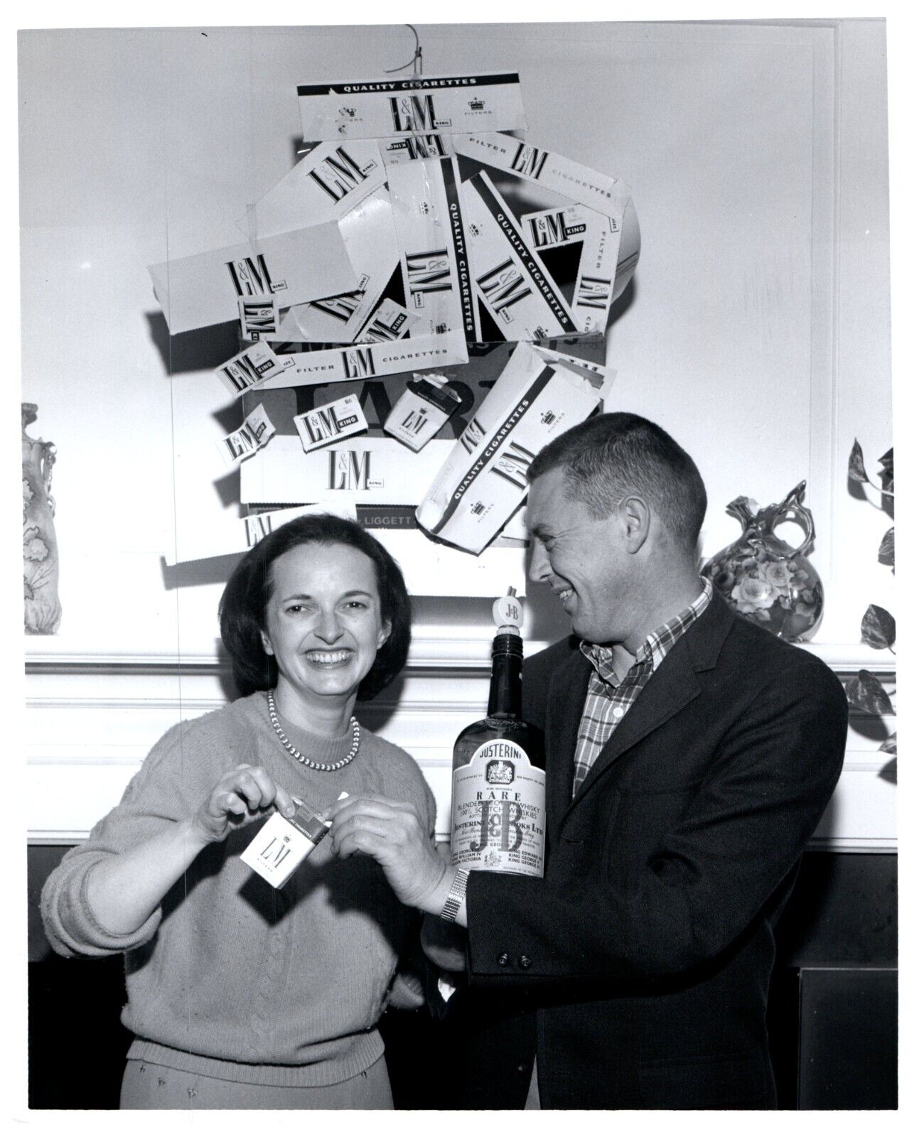 1950s Women Smoking LM Cigs Vintage Photo 8x10 – techrewinds
