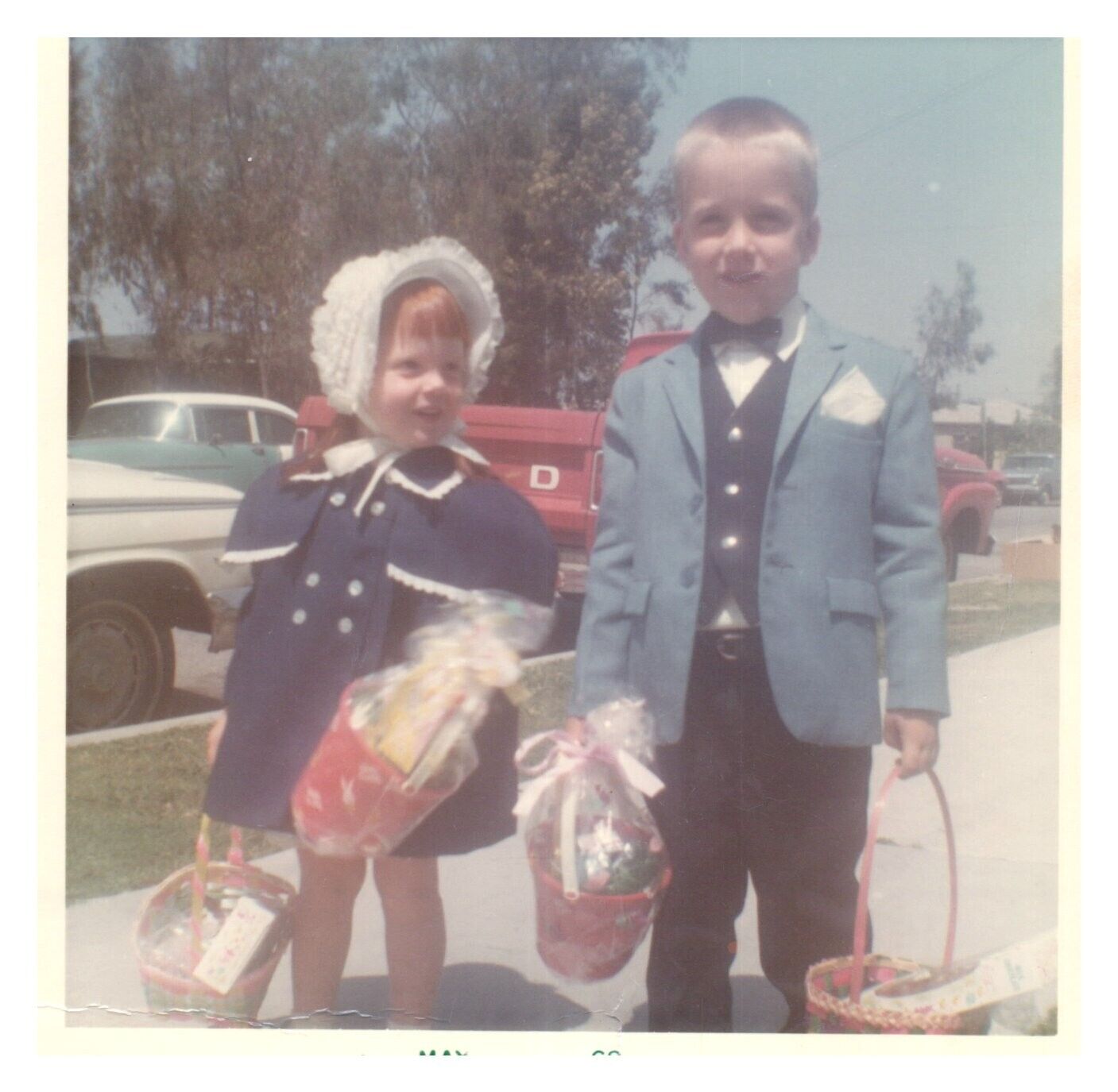 1970s Kids On Easter Egg Hunt Vintage Photo – techrewinds